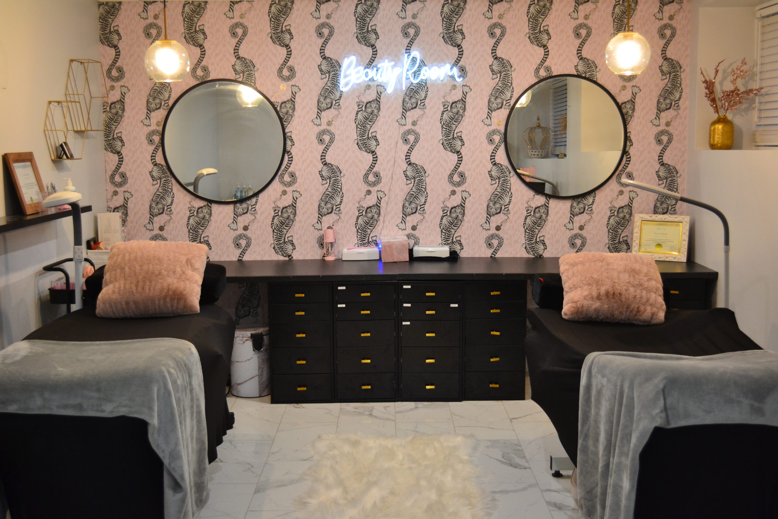 Best Hair & Beauty Salon in Cranston, RI | Beaudee Salon